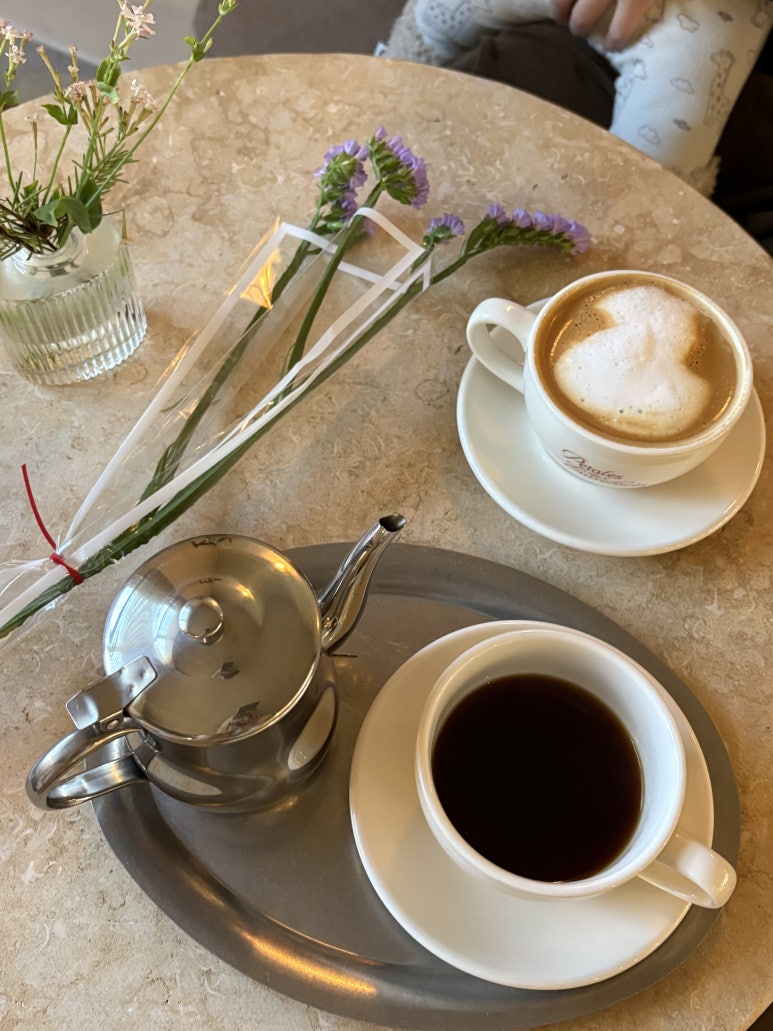 창원 가로수길 카페 페탈옹트라쎄 : 네이버 블로그