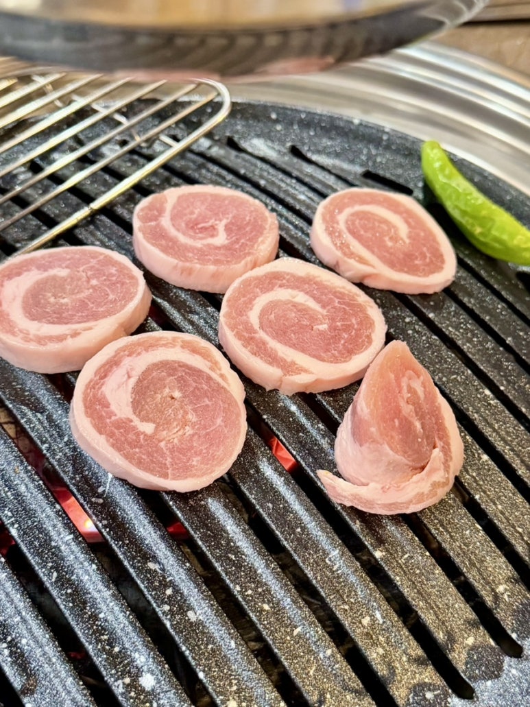 군자역 어린이대공원 고기집 | 서울돼지구이 무화과갈비, 황지살, 가야밀면 후기 : 네이버 블로그