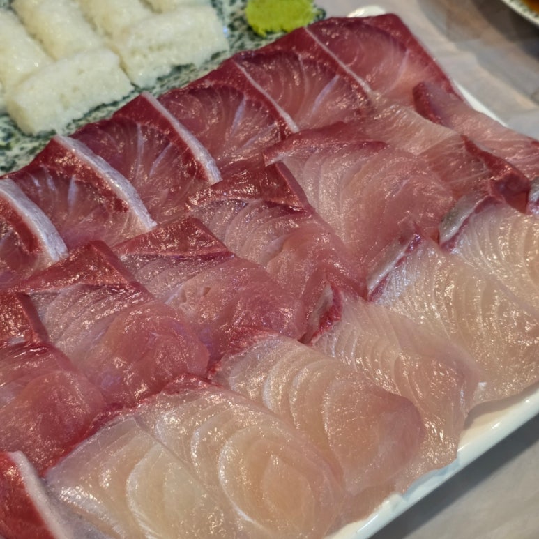 [부산 안락동 맛집] 석이네횟집, 윤기나고 기름진 겨울 대방어 머리구이 안락시장 회맛집 추천 (내돈내산) : 네이버 블로그