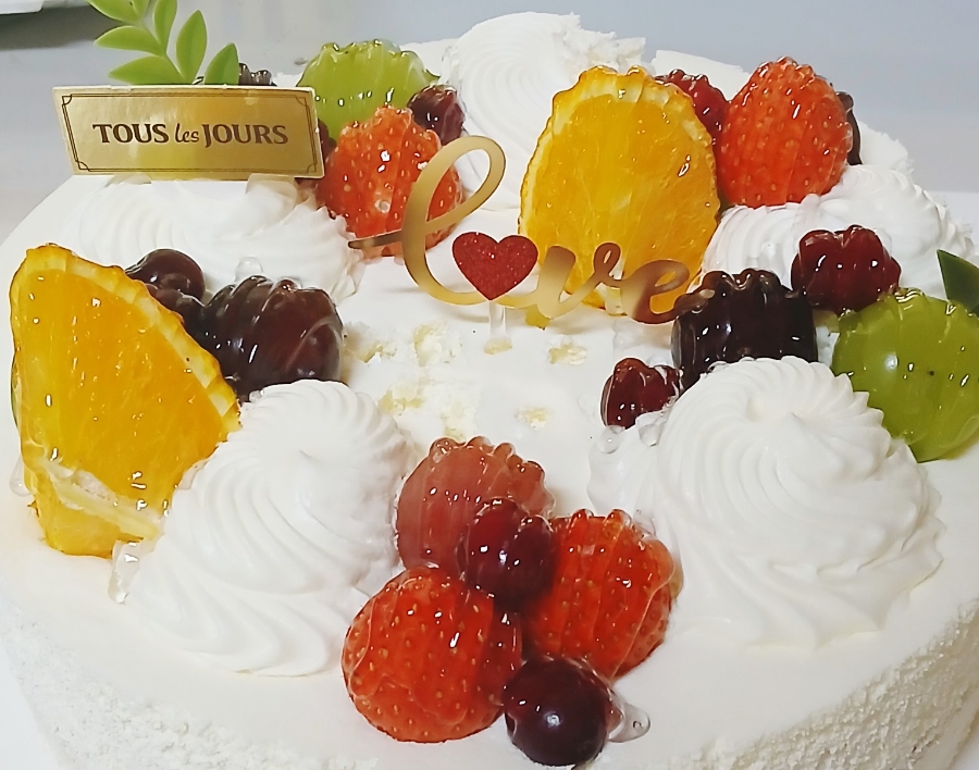 [울산/울주군]언양읍성 근처 뚜레쥬르 후기｜뚜레쥬르카페ㅣ플라워베리생크림케이크ㆍ파삭크림롤·리얼브라우니 : 네이버 블로그