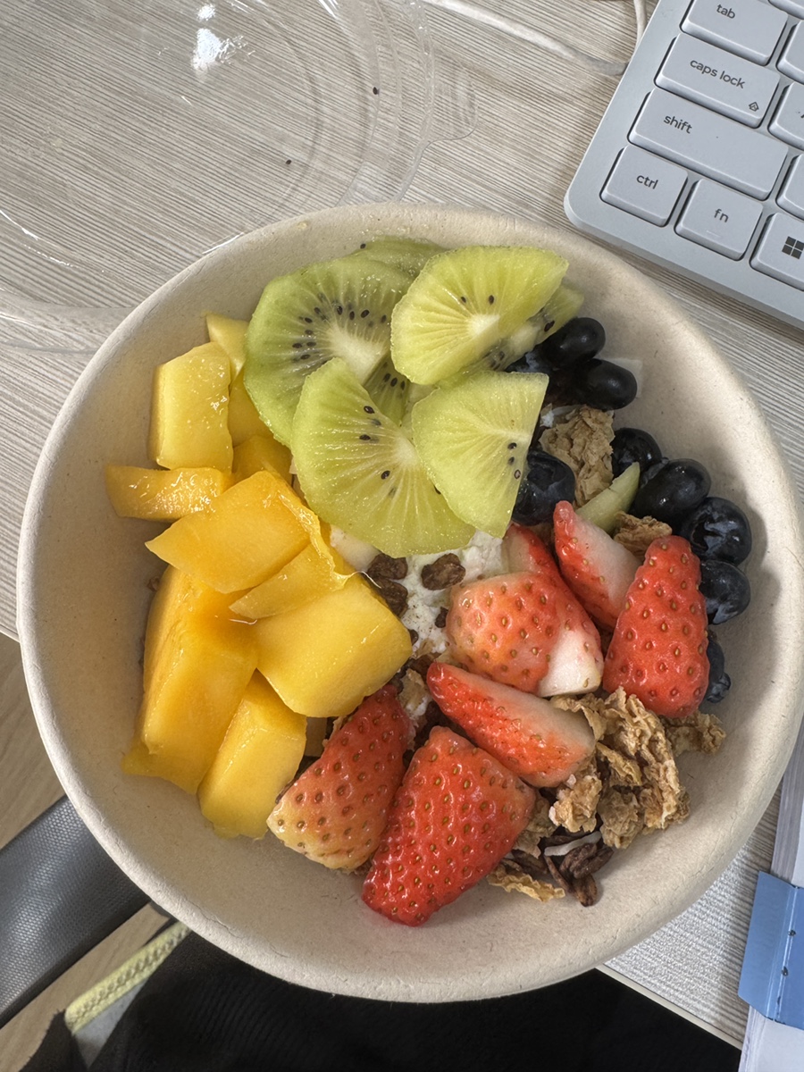 [상하이일상+332] 중국상하이 손세차, 퇴근후 목욕탕, 차이나퍼즐 전병서박사책 그릭요거트추천UoUo Model : 네이버 블로그