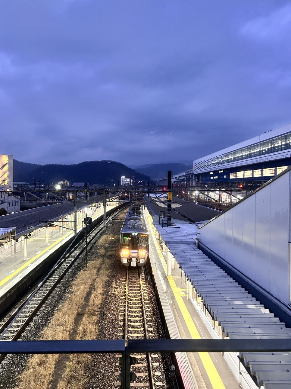 쓰루가역 & 쓰루가 심볼로드 - 철도 교통 요충지에서 은하철도 999 따라 걷기 : 네이버 블로그