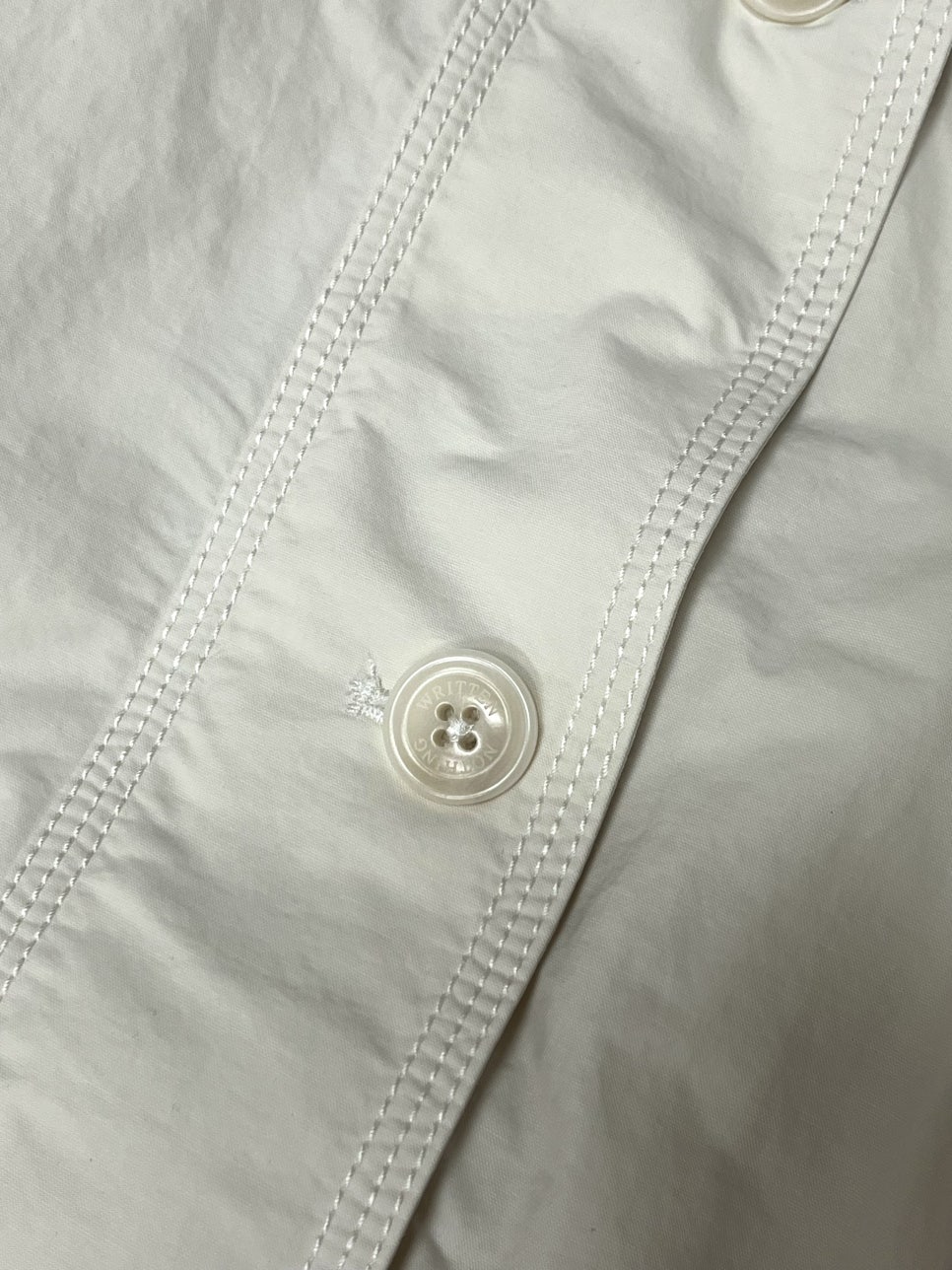 낫띵리튼 (Nothing Written) 멋스럽게 스톤 워싱 처리되어 자연스러운 구김이 매력적인 William cricket ...