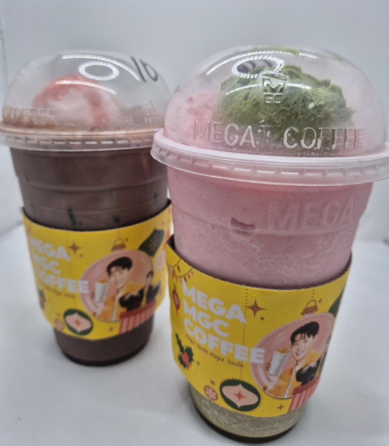 메가커피 신메뉴 "말차젤라또 퐁당 딸기프라페, 딸기젤라또 퐁당 딥 초코라떼" 후기 가격 : 네이버 블로그