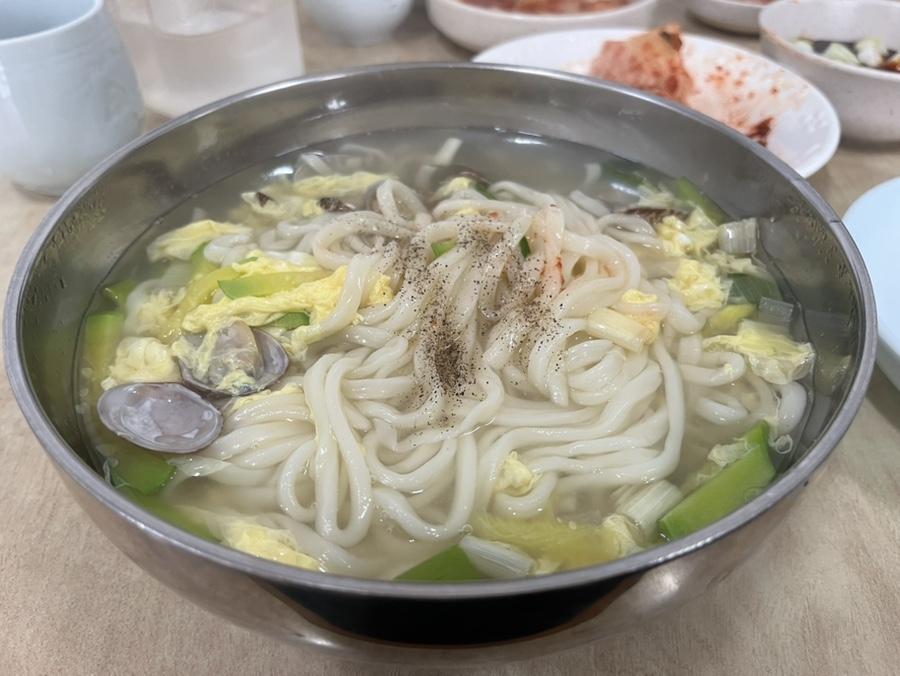 [천안맛집] 뜨끈한 칼국수와 수육맛집 옥수사 : 네이버 블로그