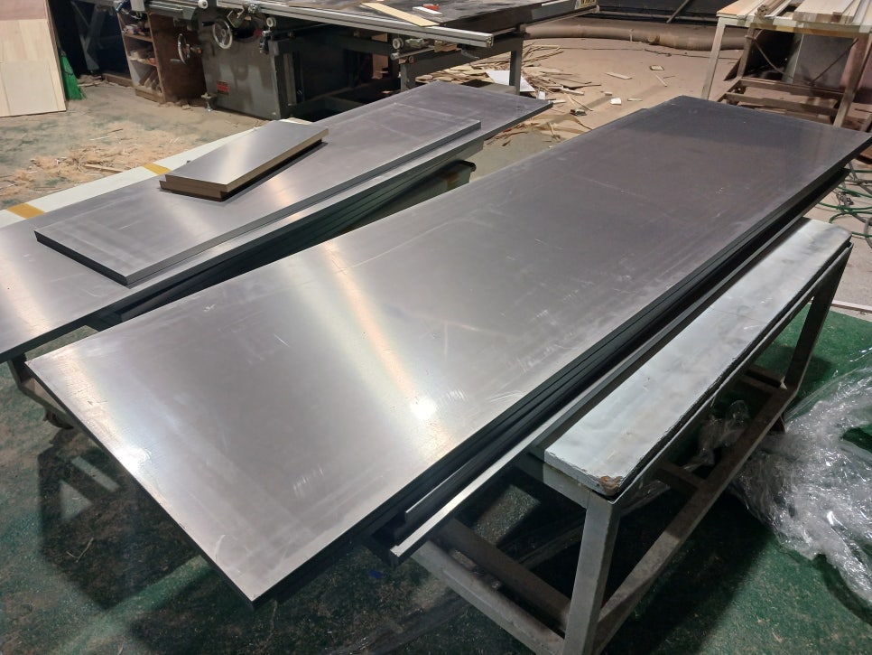 울산 자동차 공장 사무동 맞춤가구 대량생산｜LPM 합판 · 고밀도 폼 · CNC 가공으로 완성한 산업공간 가구전문 : 네이버 블로그