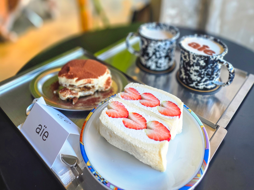 강릉 감성 카페 aie 후르츠 산도 티라미수 디저트 맛난 곳 : 네이버 블로그