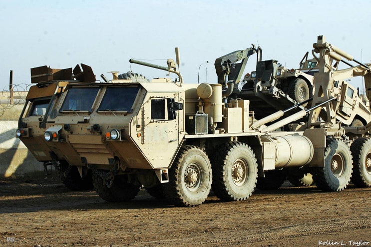 험비를 업고 있는 미육군 M983 Heavy Expanded Mobility Tactical Truck (HEMTT) : 네이버 블로그